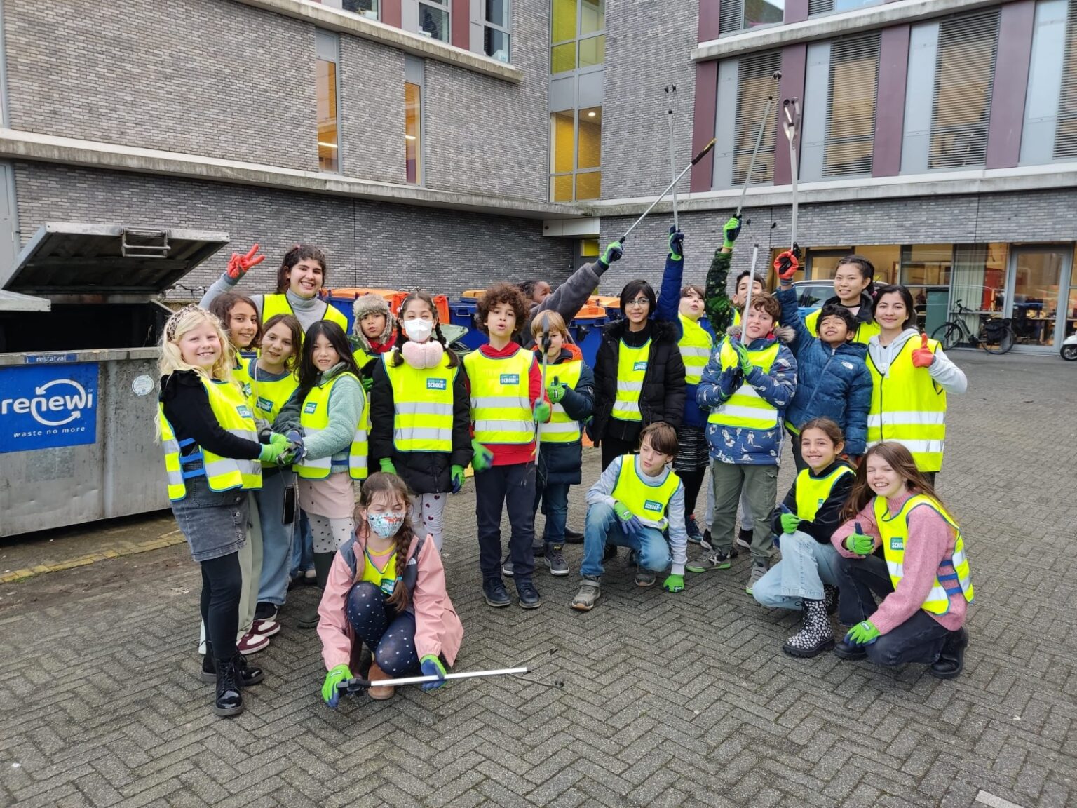 Eco-Ambassadors cleaning up litter - UWC Maastricht